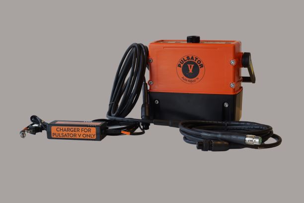 Pulsator V, with two probe cords and charger only:
